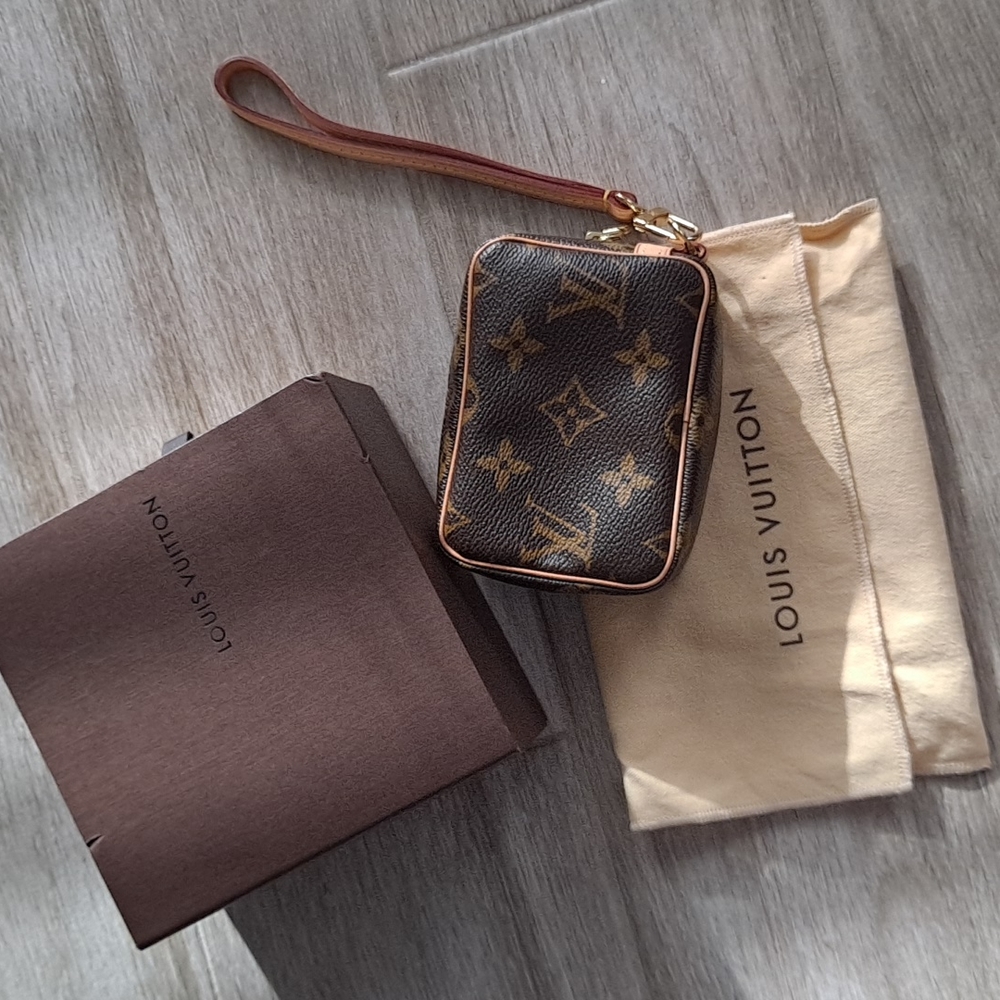 Authentic Louis Vuitton Wappity - Gem